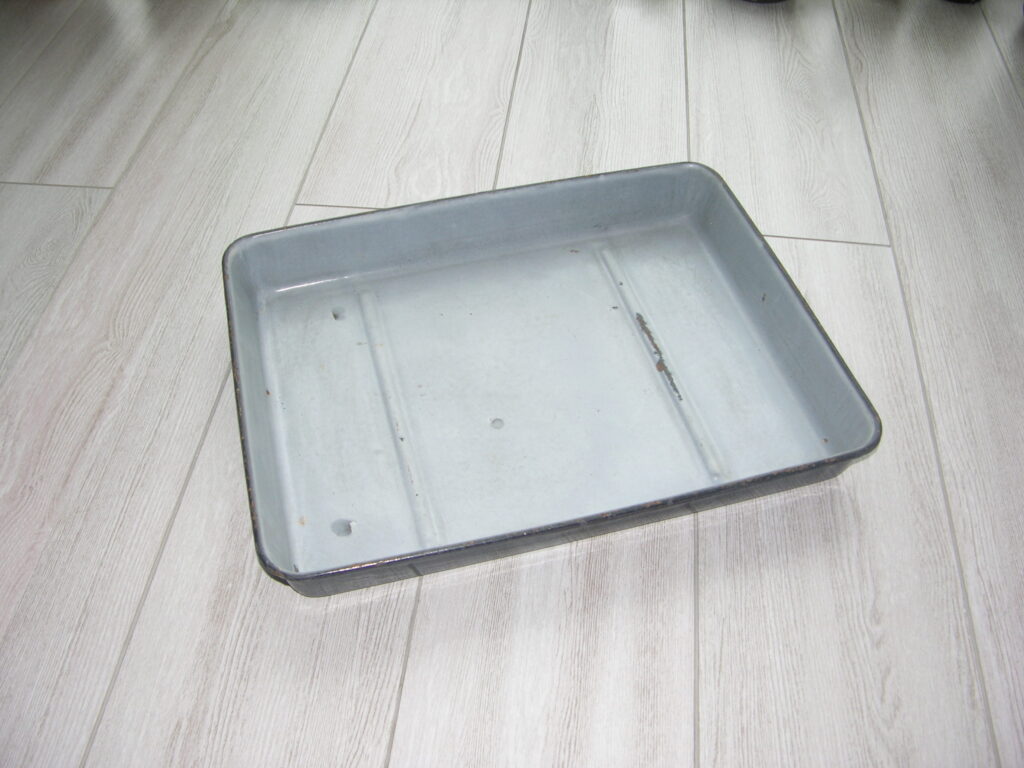 DIY Boot Tray With Pebbles - DIY Projects for the Home