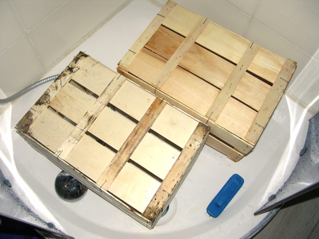 DIY Rolling Wood Crate On a Budget
